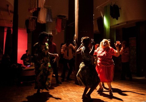 Em Era o Hotel Cambridge, a maloca moderna - Vermelho