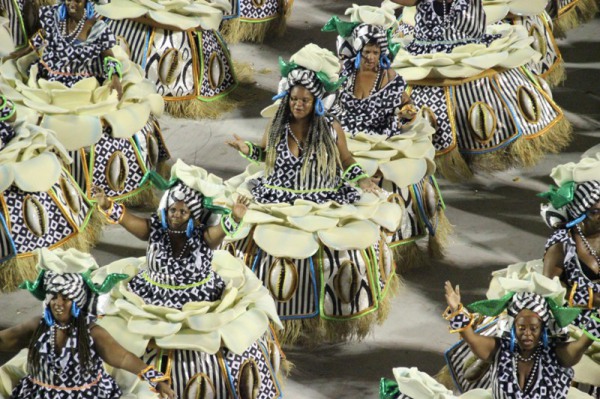 O desfile da Tuiuti, a história e aquilo que a Globo não conta - Vermelho