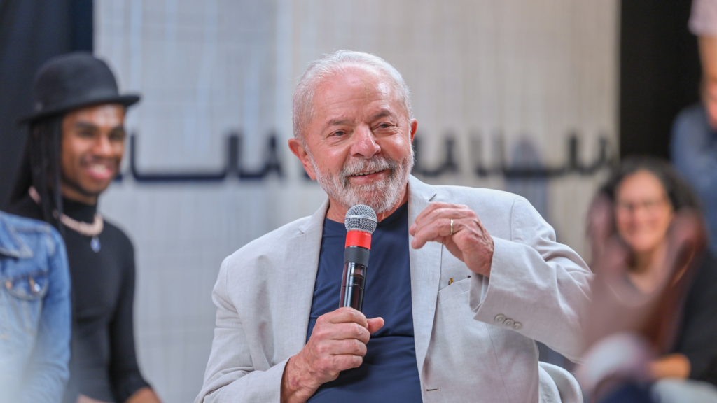 Lula volta para fazer mais e melhor - Vermelho